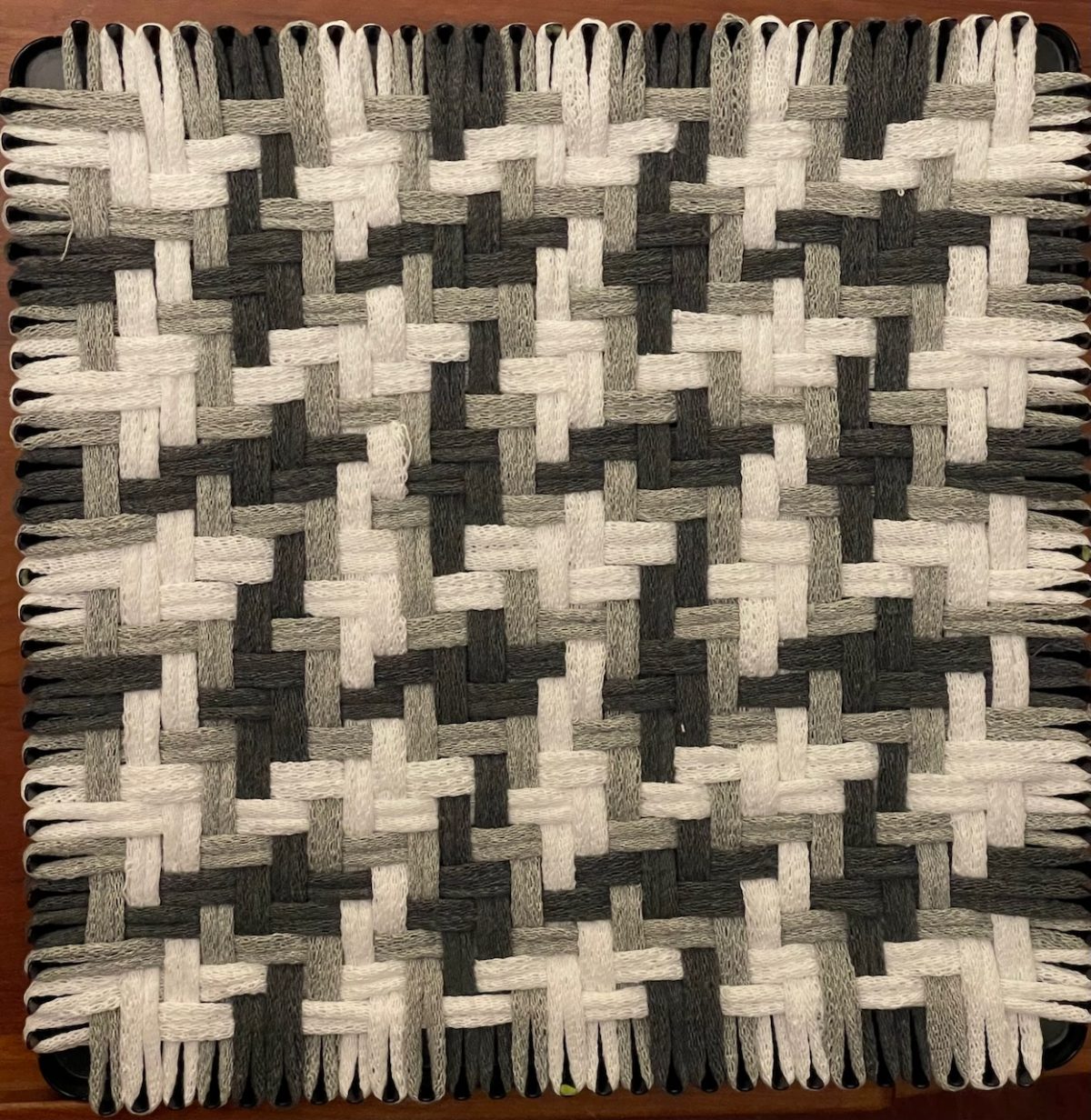 Tri Color Twill Splotches Piglet S Potholder Patterns