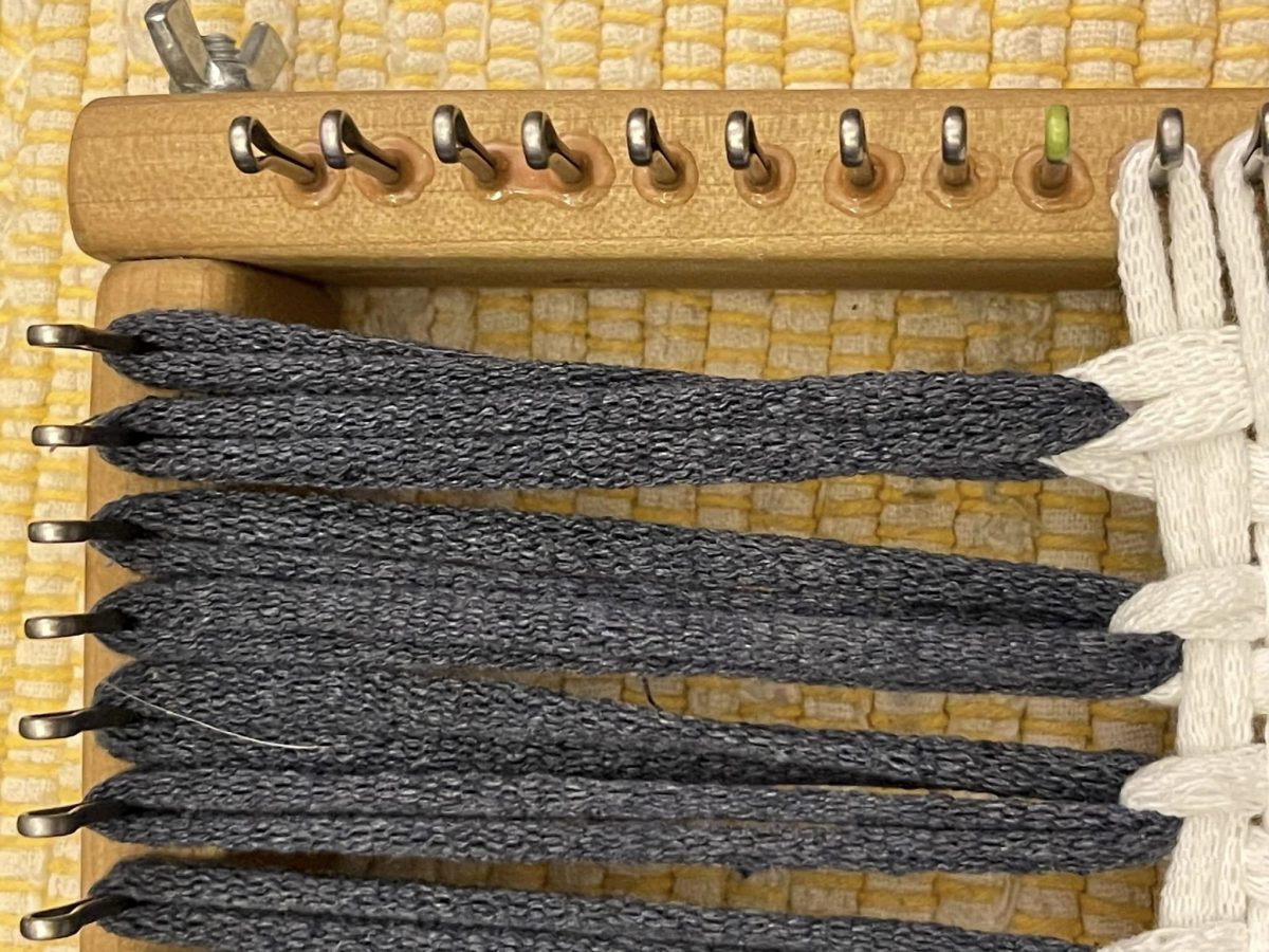 Clasp Weave – Piglet's Potholder Patterns