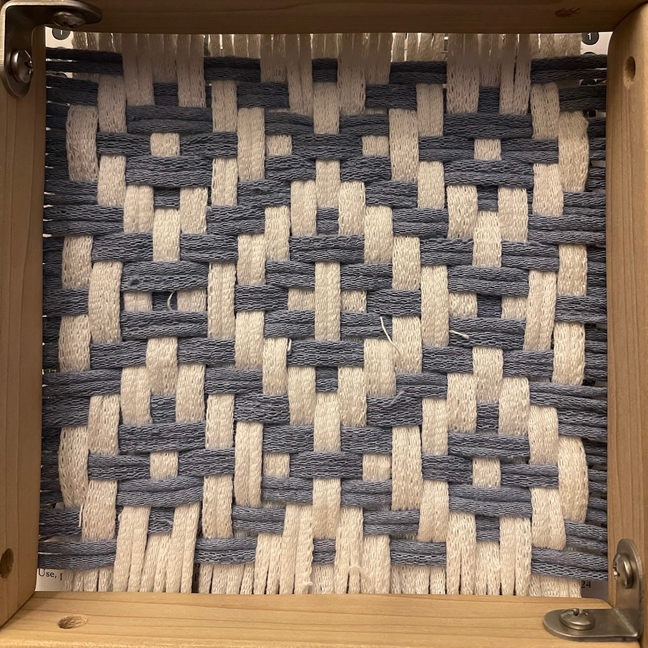 Lozenge Twill Series 1 – Piglet's Potholder Patterns