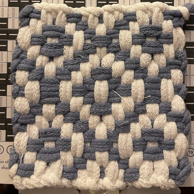 Lozenge Twill Series 1 – Piglet's Potholder Patterns