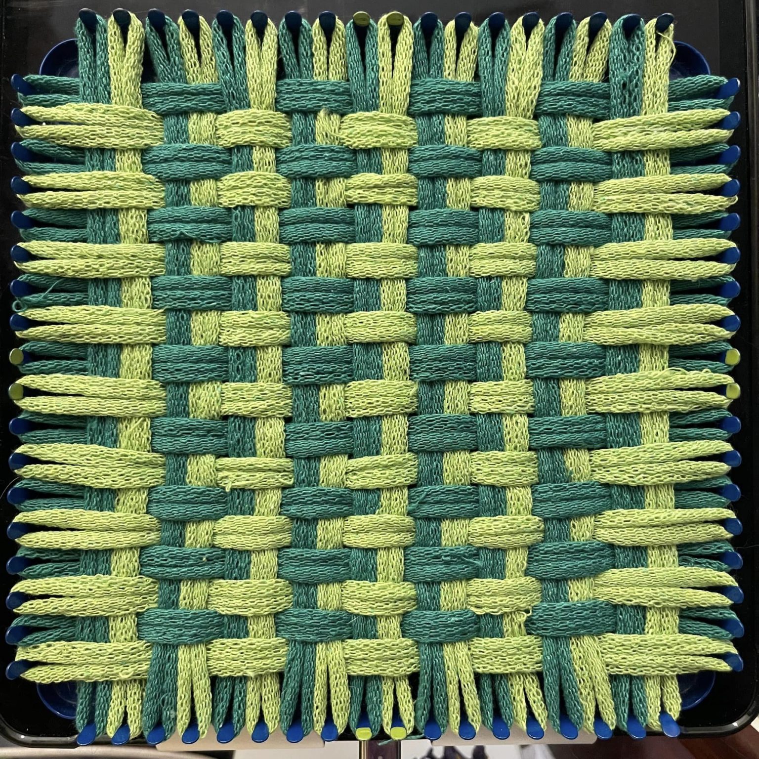 Fun with Half Basketweave – Piglet's Potholder Patterns