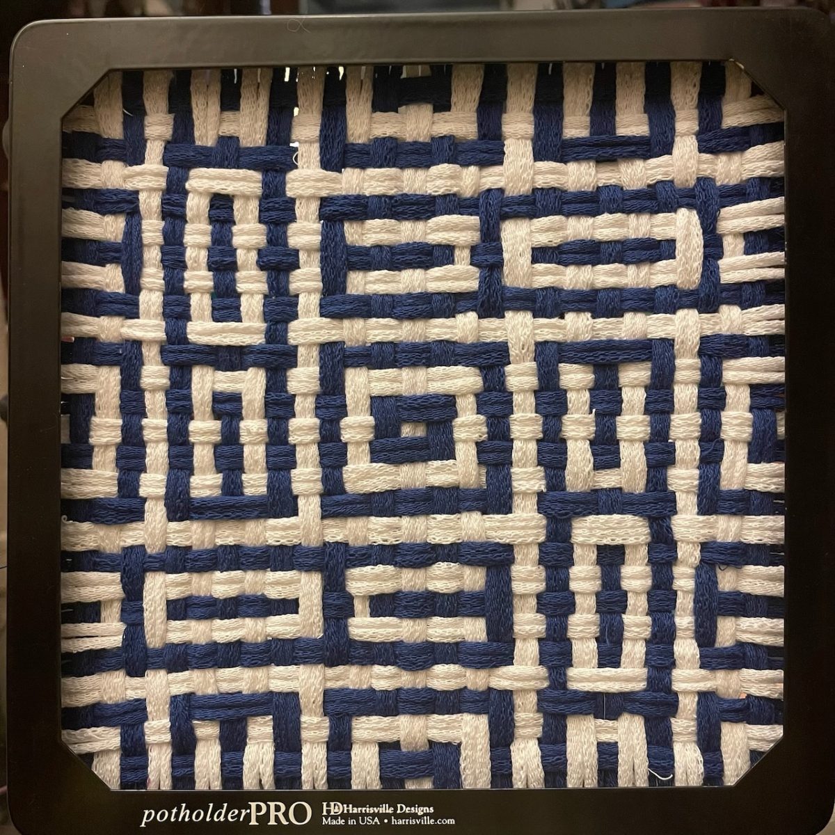 Paired Key Tiles – Piglet's Potholder Patterns